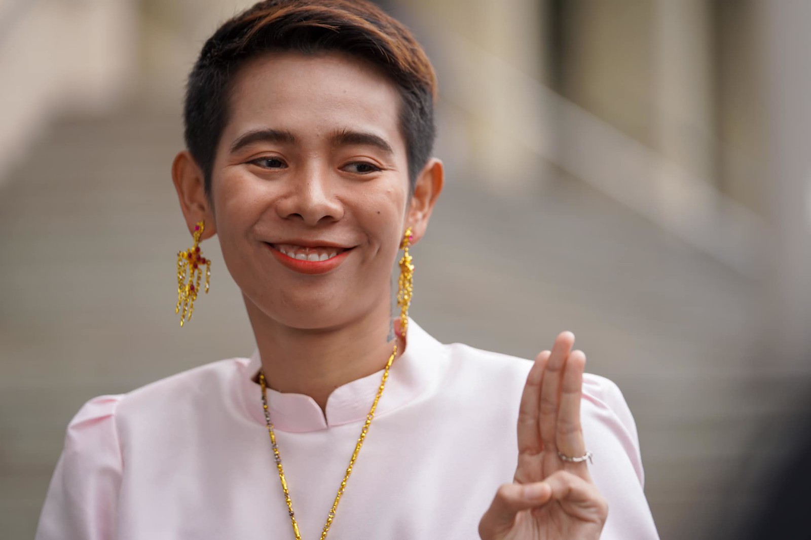 แต่งชุดไทยก็โดน 112 คำพิพากษา “ในพระปรมาภิไธย” ทำสถาบันกษัตริย์สูงส่ง ...